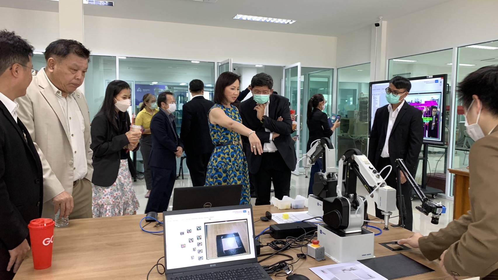 SIMTEC จับมือ 4 พันธมิตรลงนาม MOU ยกระดับความร่วมพัฒนากำลังคนด้านปัญญาประดิษฐ์ - SIMTEC สถาบัน ...