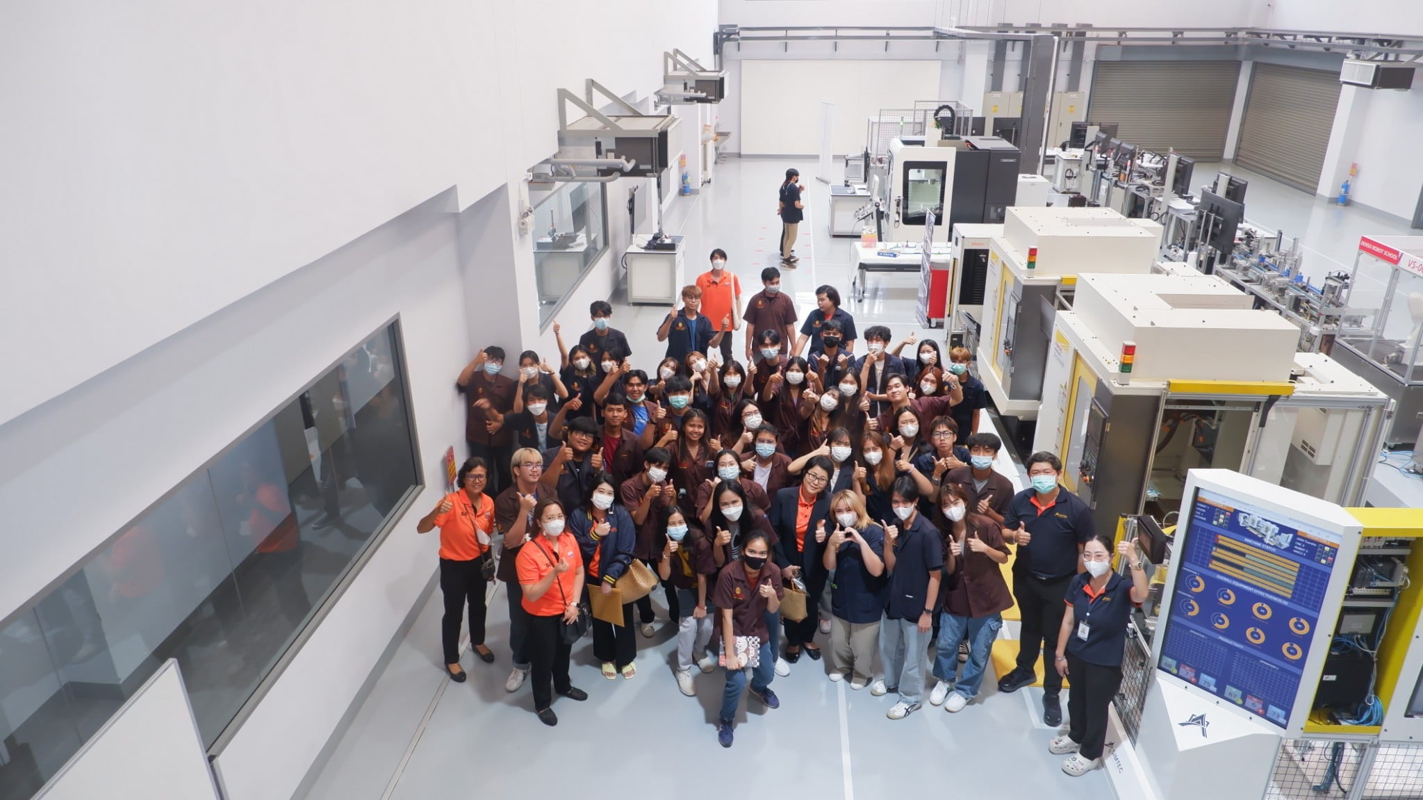 SIMTEC ต้อนรับ คณะอาจารย์และนักศึกษา ภาควิชาฟิสิกส์ คณะวิทยาศาสตร์ พระจอมเกล้าลาดกระบัง เยี่ยมชม ...