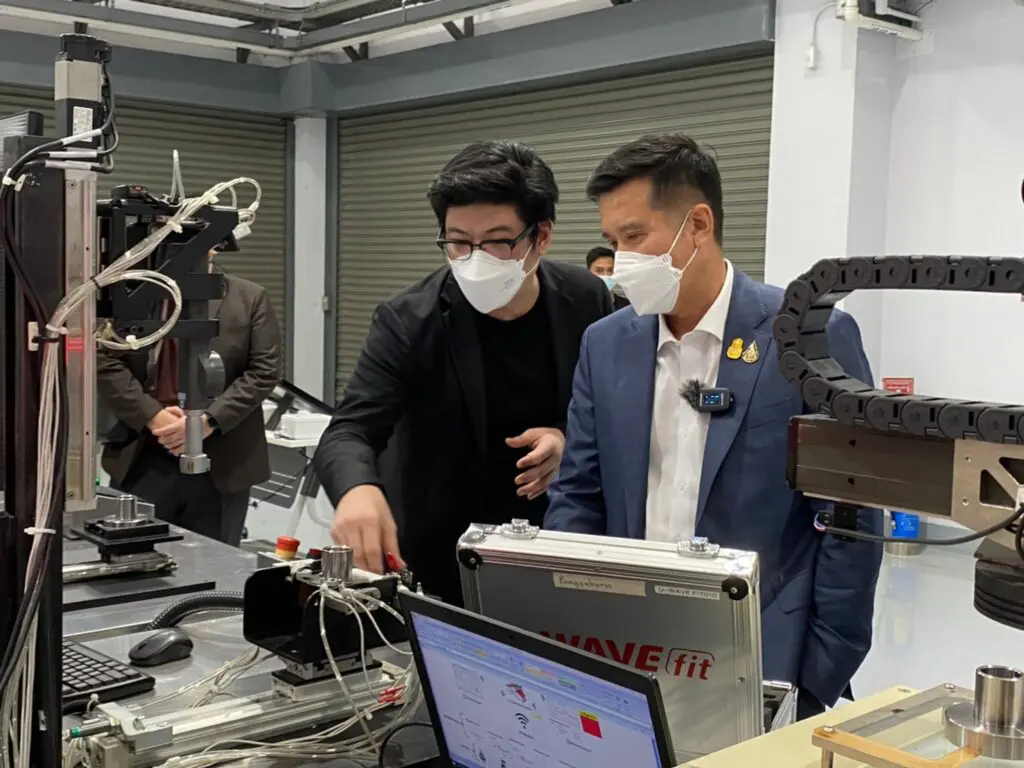 รมว.ดีอีเอส และคณะผู้บริหาร เข้าเยี่ยมชม Learning Factory SIMTEC - SIMTEC สถาบันเทคโนโลยีการผลิต ...