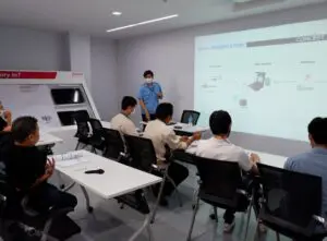 กรมส่งเสริมอุตสาหกรรม ร่วมกับสถาบัน SIMTEC ยกระดับบุคลากรด้วยหลักสูตร Digital Manufacturing ...