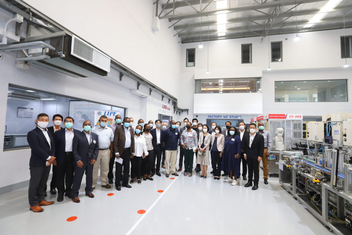 อธิบดีกรมการอุตสาหกรรมฯ กระทรวงอุตสาหกรรม สาธารณรัฐเคนยา และคณะฯ เข้า ...